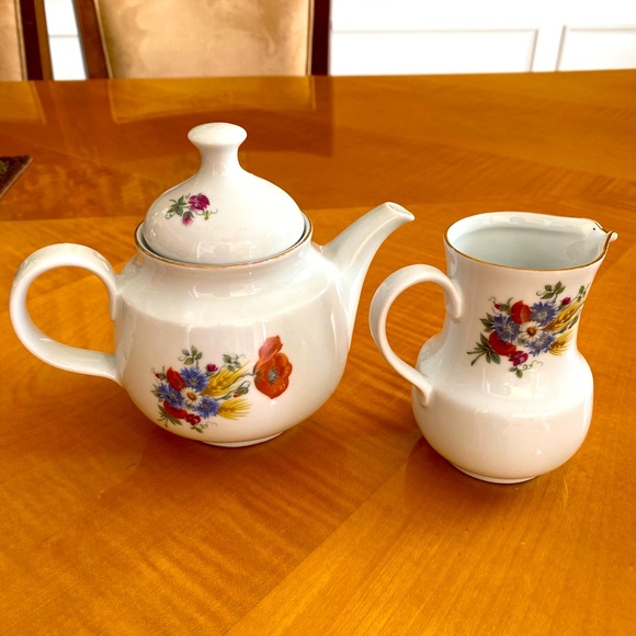 Kahla | Dining | Teapot And Creamer White With Flowers Kahla German ...